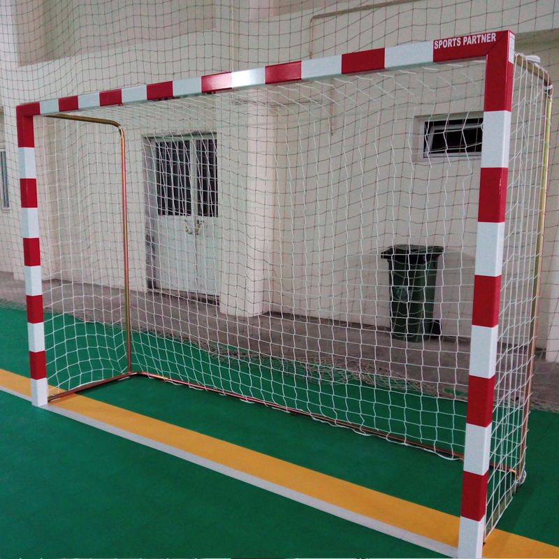 Cage futsal: également adaptée à la pratique du handball